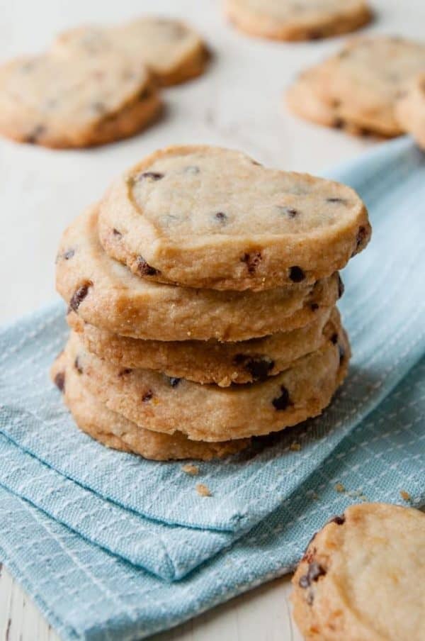 Crisp orange and chocolate chip shortbread | Days To Fitness